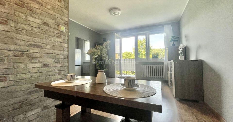 Mieszkanie 30,90 m² z oddzielną kuchnią na sprzedaż ul. Szramka, Ruda Śląska