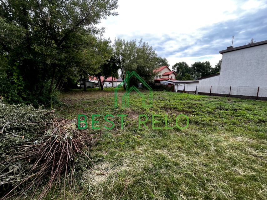 Sprzedam działkę 802 m² budowlaną Zakręt