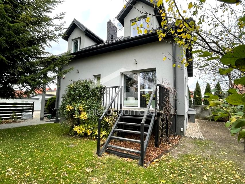 Dom wolnostojący 426 m² z balkonem na sprzedaż Nowa Iwiczna