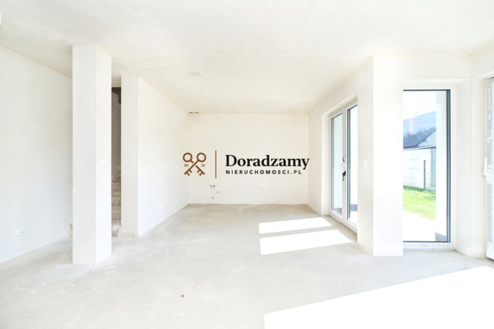 Gotowy Dom w Zabudowie Szeregowej z Garażem Świlcza