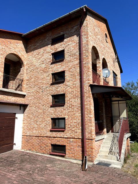 Sprzedam dom wolnostojący 180 m² z balkonem Goraj