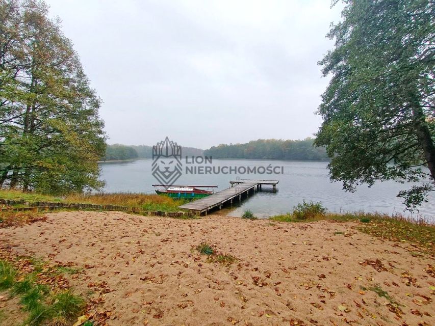 Uzbrojona działka przy jeziorze Drawsko Kluczewo